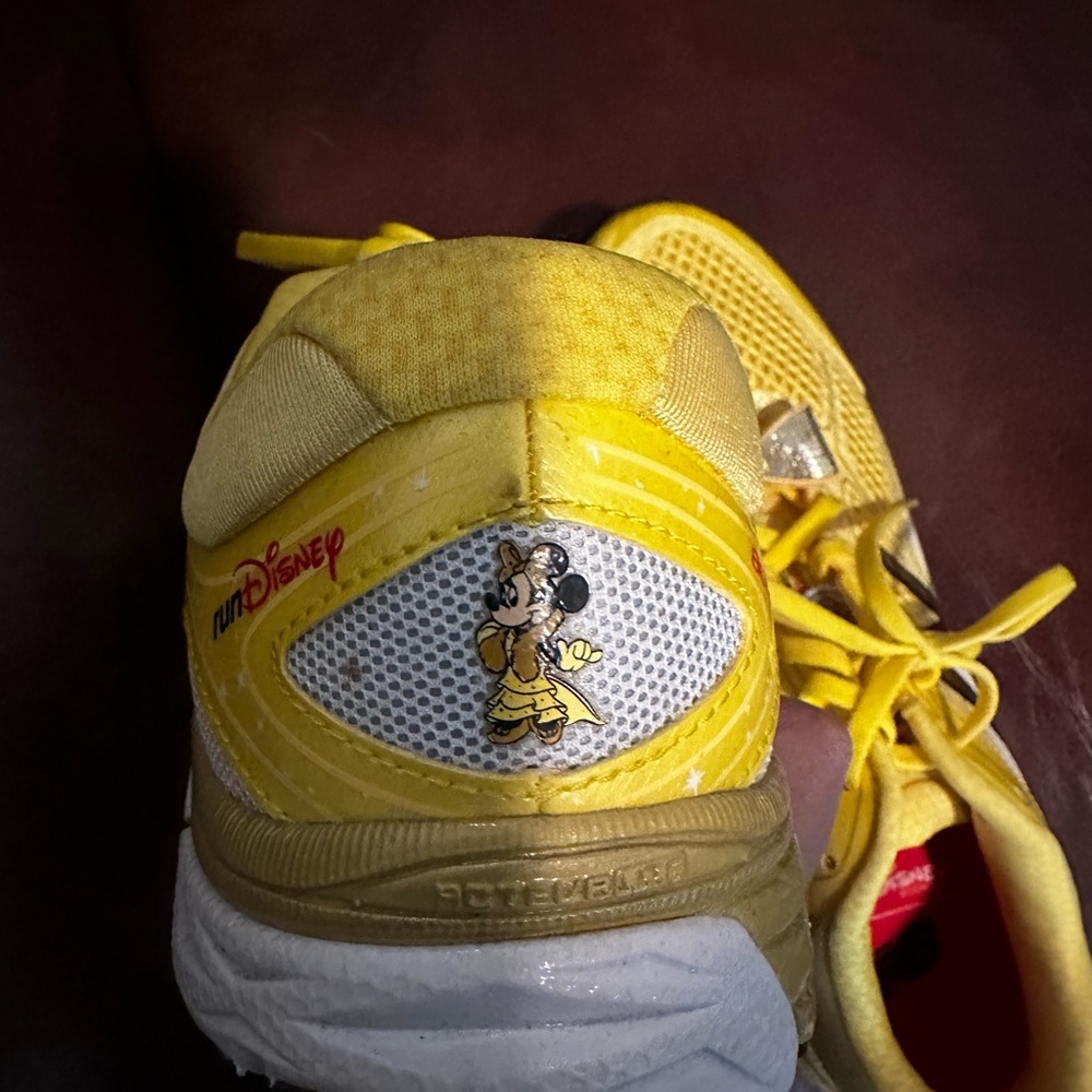 Run Disney, 2016 Minnie Mouse New Balance Sneakers Wi… - Gem